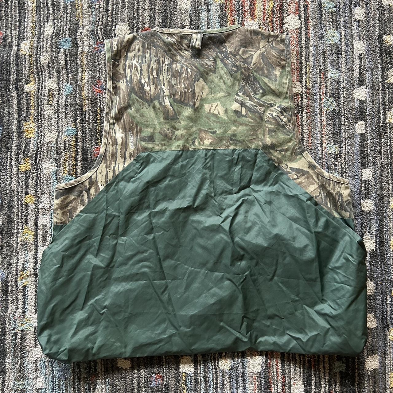 Vintage Realtree Camo Zip Up Vest. Everything is in... - Depop