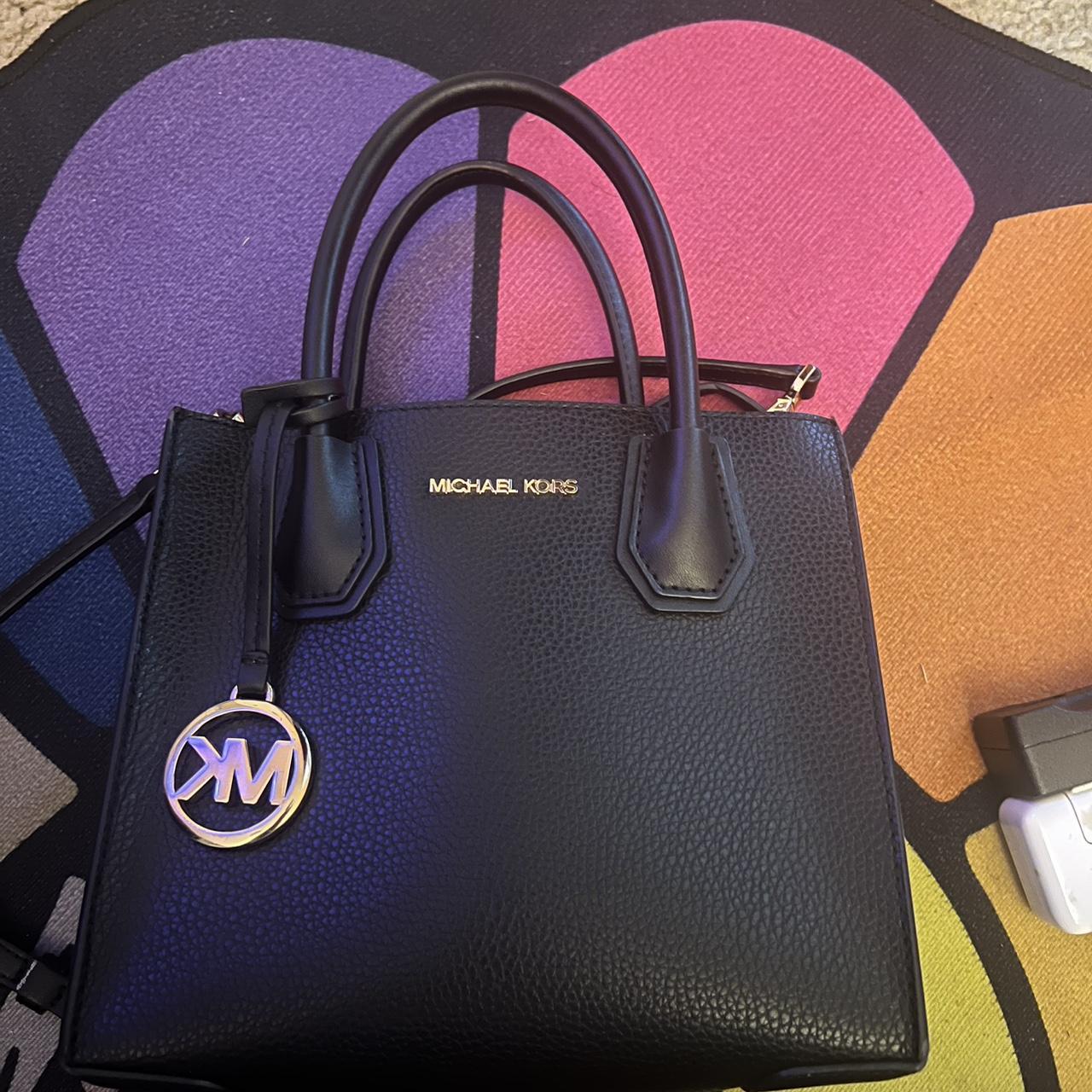 Small Michael Kors purse | Depop