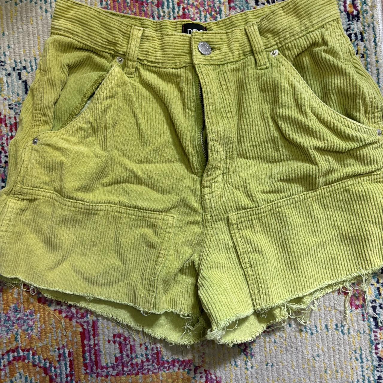Cute green BDG corduroy shorts #urbanoutfitters - Depop