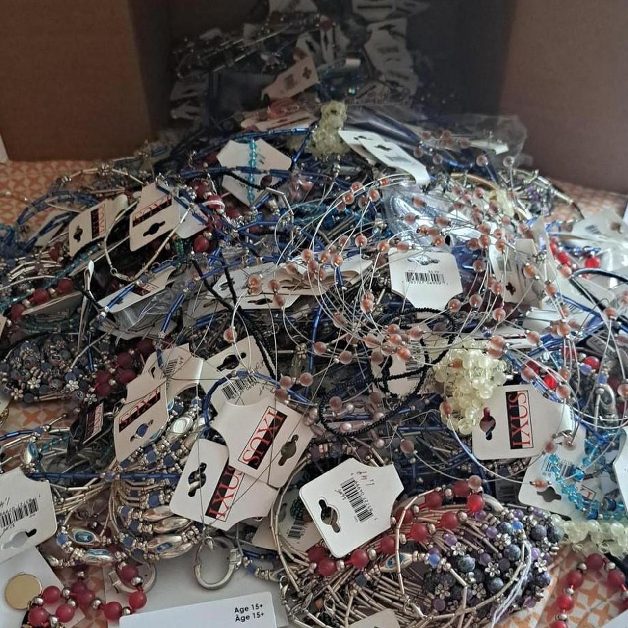 5 PIECE RANDOM JEWLERY BUNDLE ️ ️soooo I accidentally... | Depop