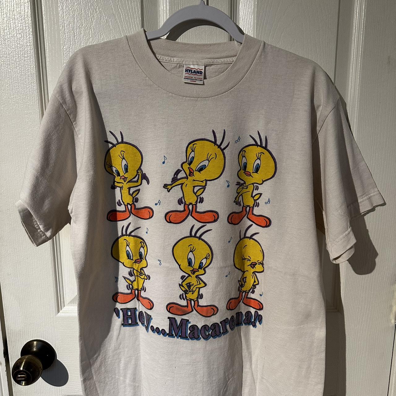 Vintage Tweety bird tee on Hyland tag Large - Depop