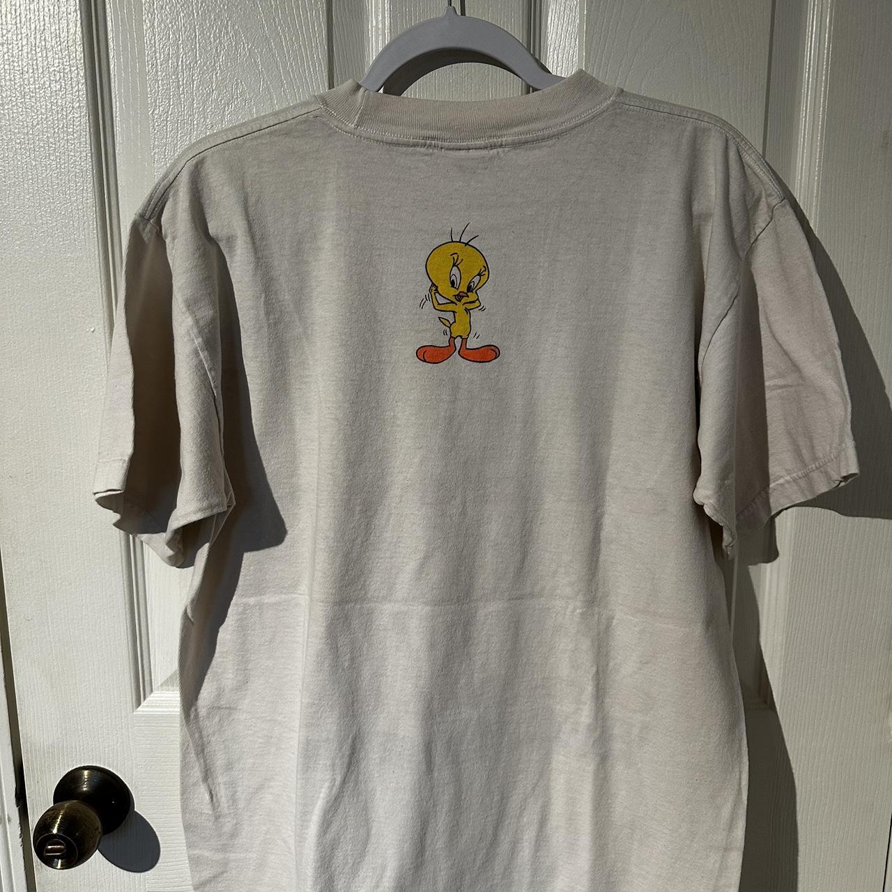 Vintage Tweety bird tee on Hyland tag Large - Depop