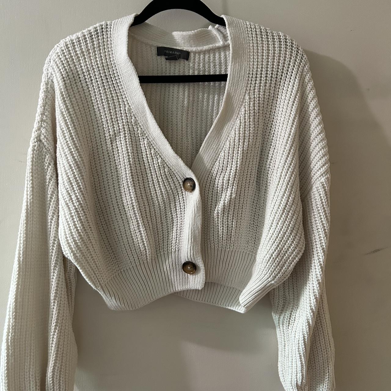 Cream knit cardigan #cardigan #casual #fall #cream - Depop