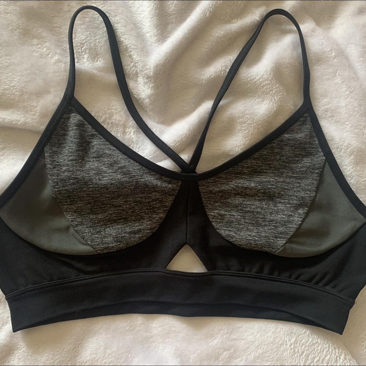 Under Armour Light-Support Sports Bra Size- Large,... - Depop