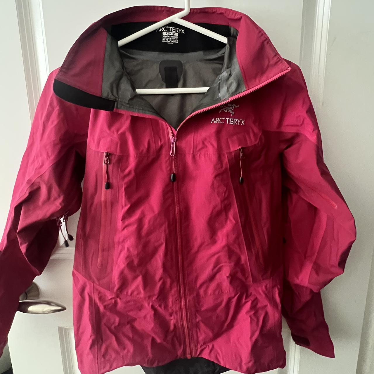 Arc'teryx Women's Pink Jacket | Depop