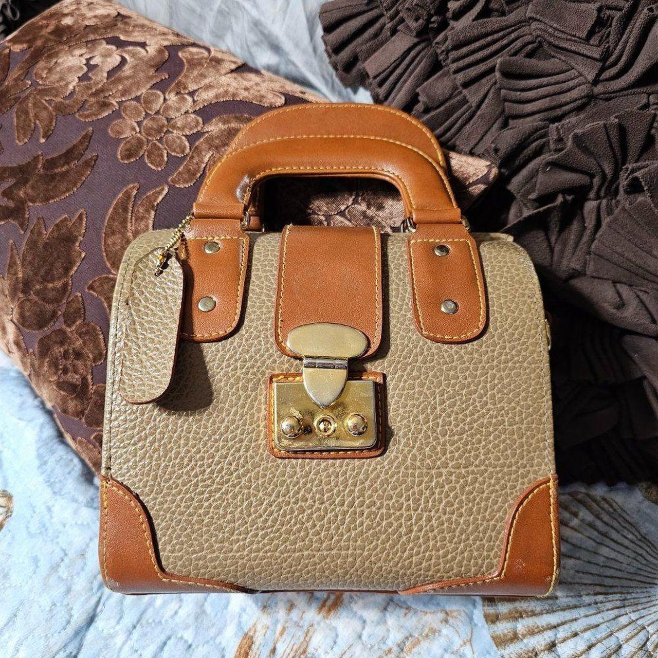 Cute vintage hard shell bag no brand clean Smoke... - Depop