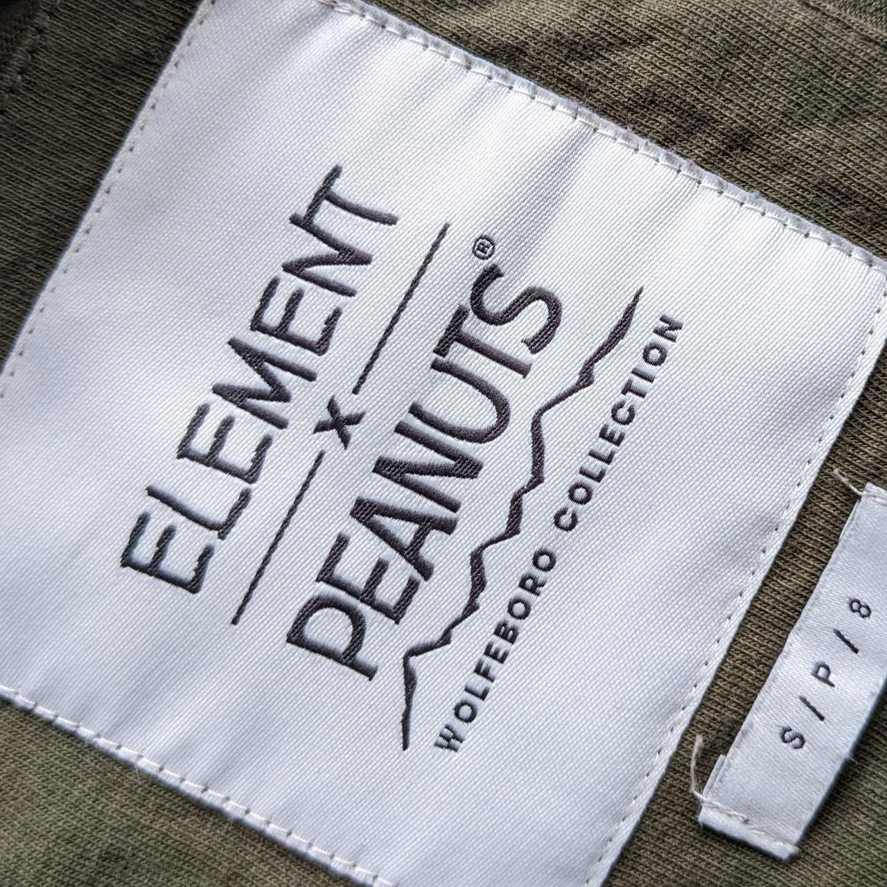 Element X Peanuts/Snoopy cropped boxy T-shirt. Size... - Depop