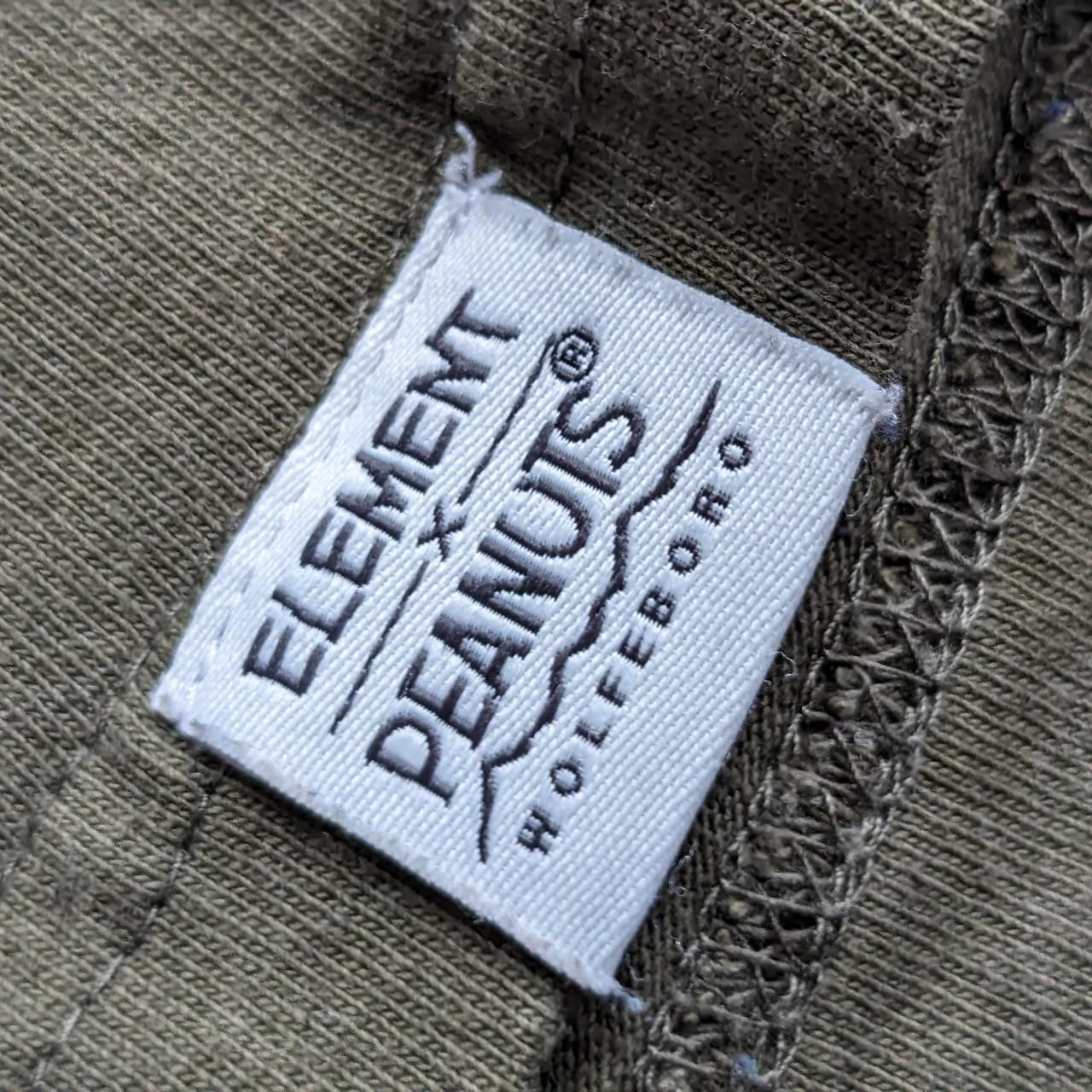 Element X Peanuts/Snoopy cropped boxy T-shirt. Size... - Depop