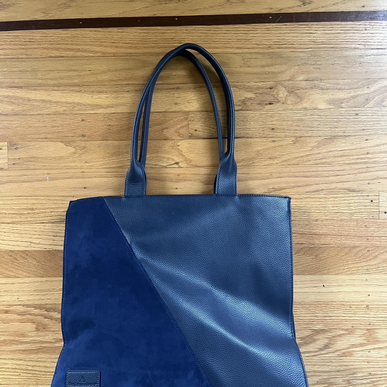 Benjamin Moore purse I know it seems weird but... - Depop