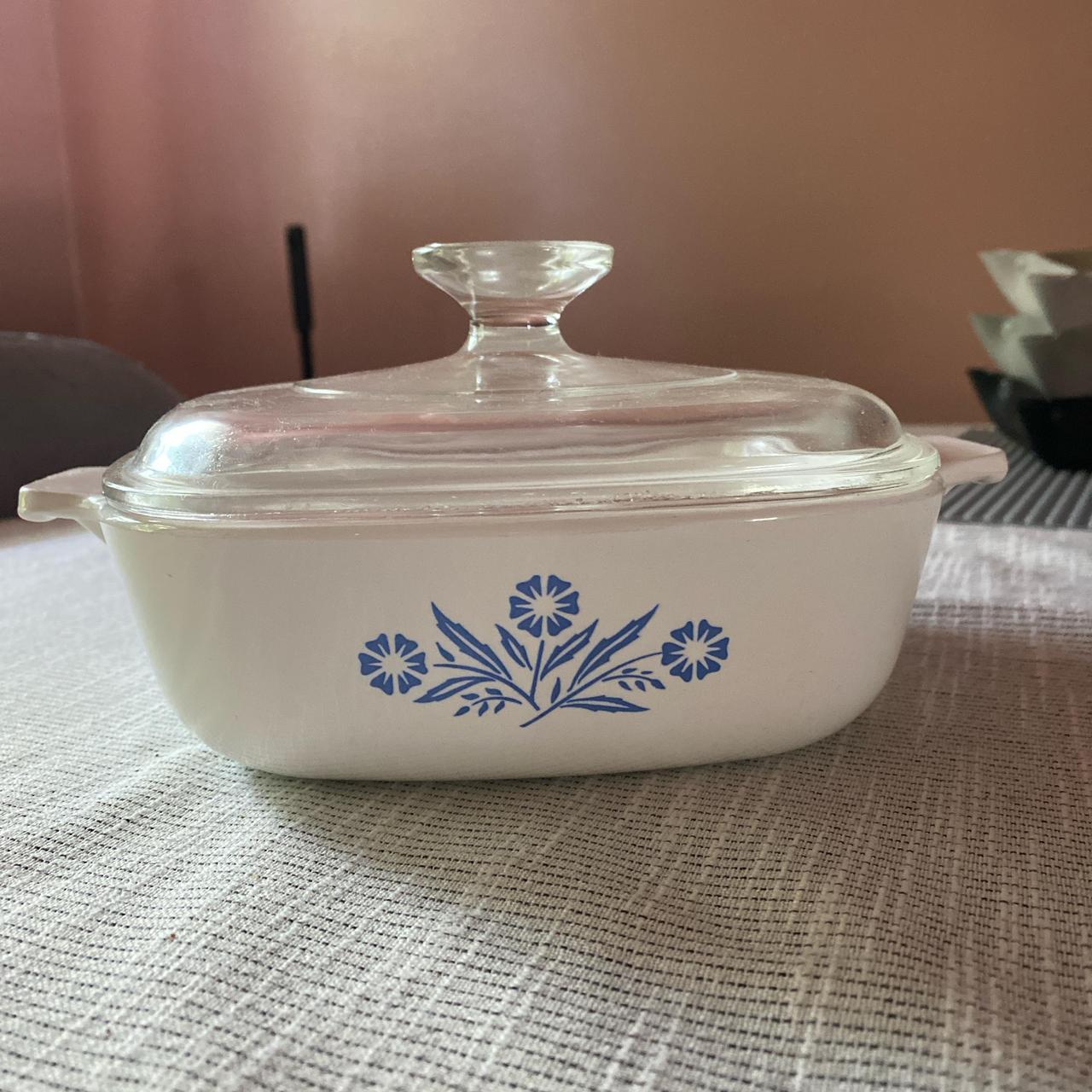 white Corning ware 1 QT casserole dish with lid #retro | Depop