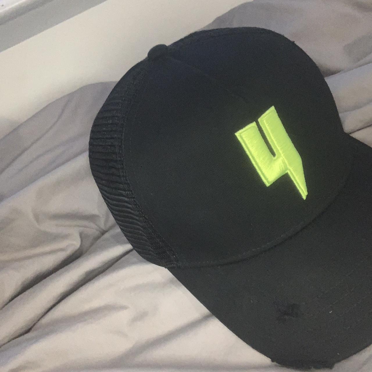 Brand new never worn yelir world cap neon green - Depop