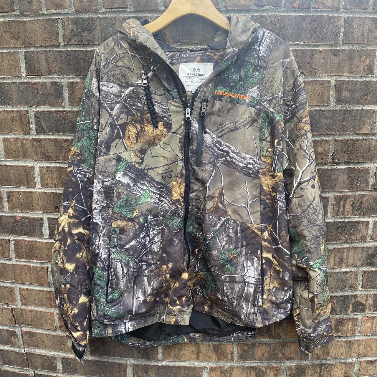 Realtree camo jacket - perfect for hunting and... - Depop