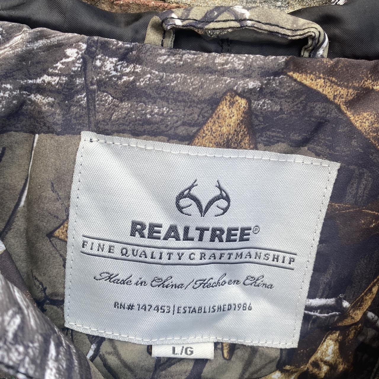 Realtree camo jacket - perfect for hunting and... - Depop