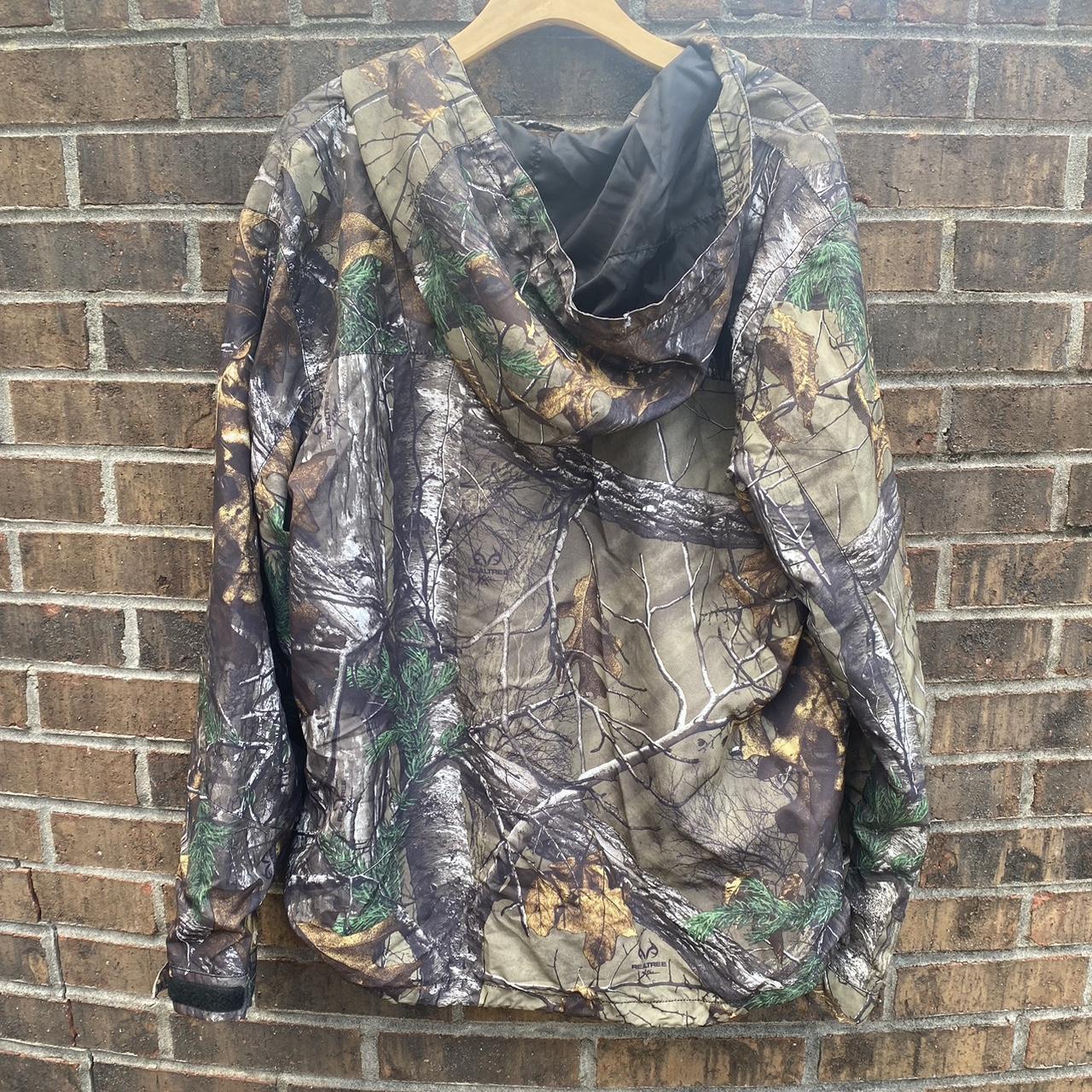 Realtree camo jacket - perfect for hunting and... - Depop