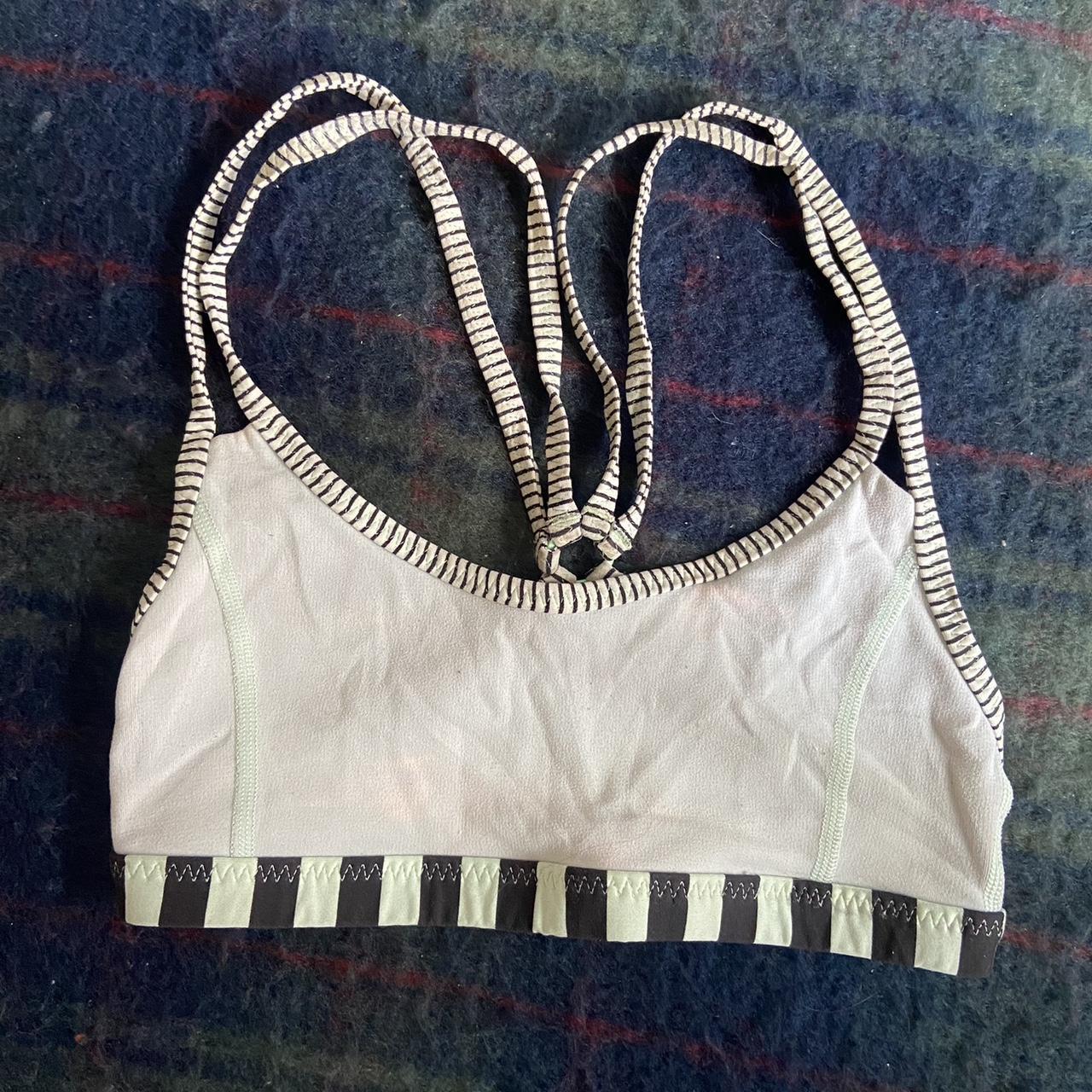 Lululemon Centered Energy Bra II (mint green) Signs... - Depop