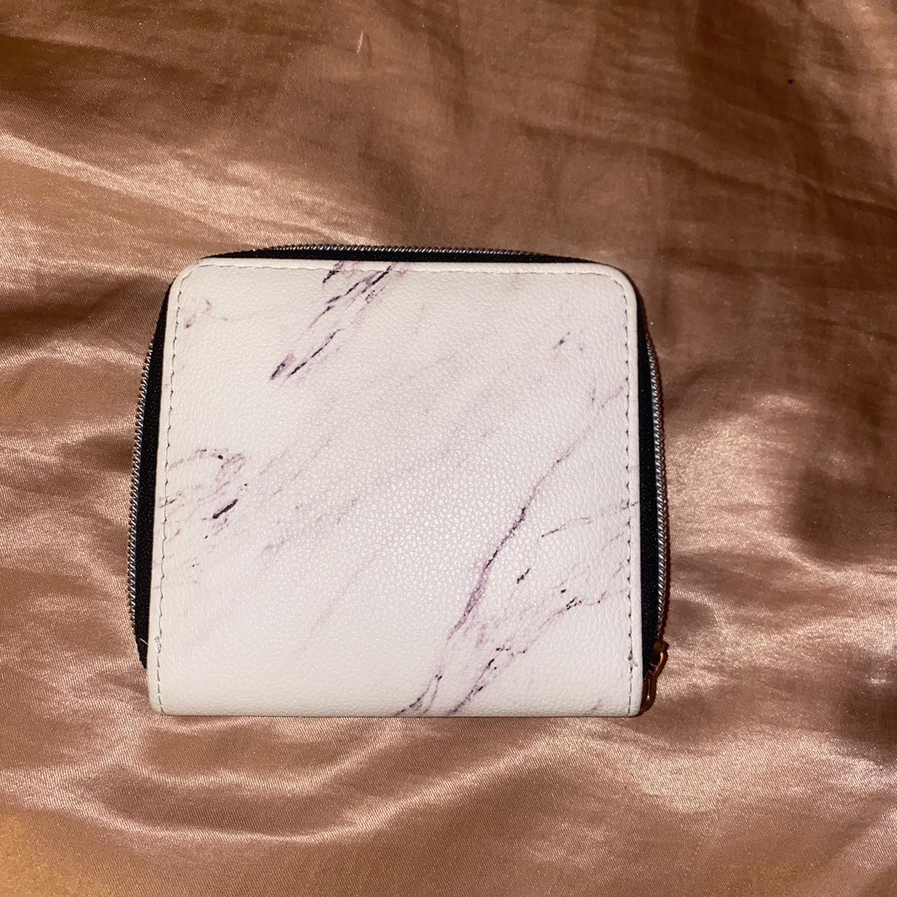 Marbled wallett - Depop
