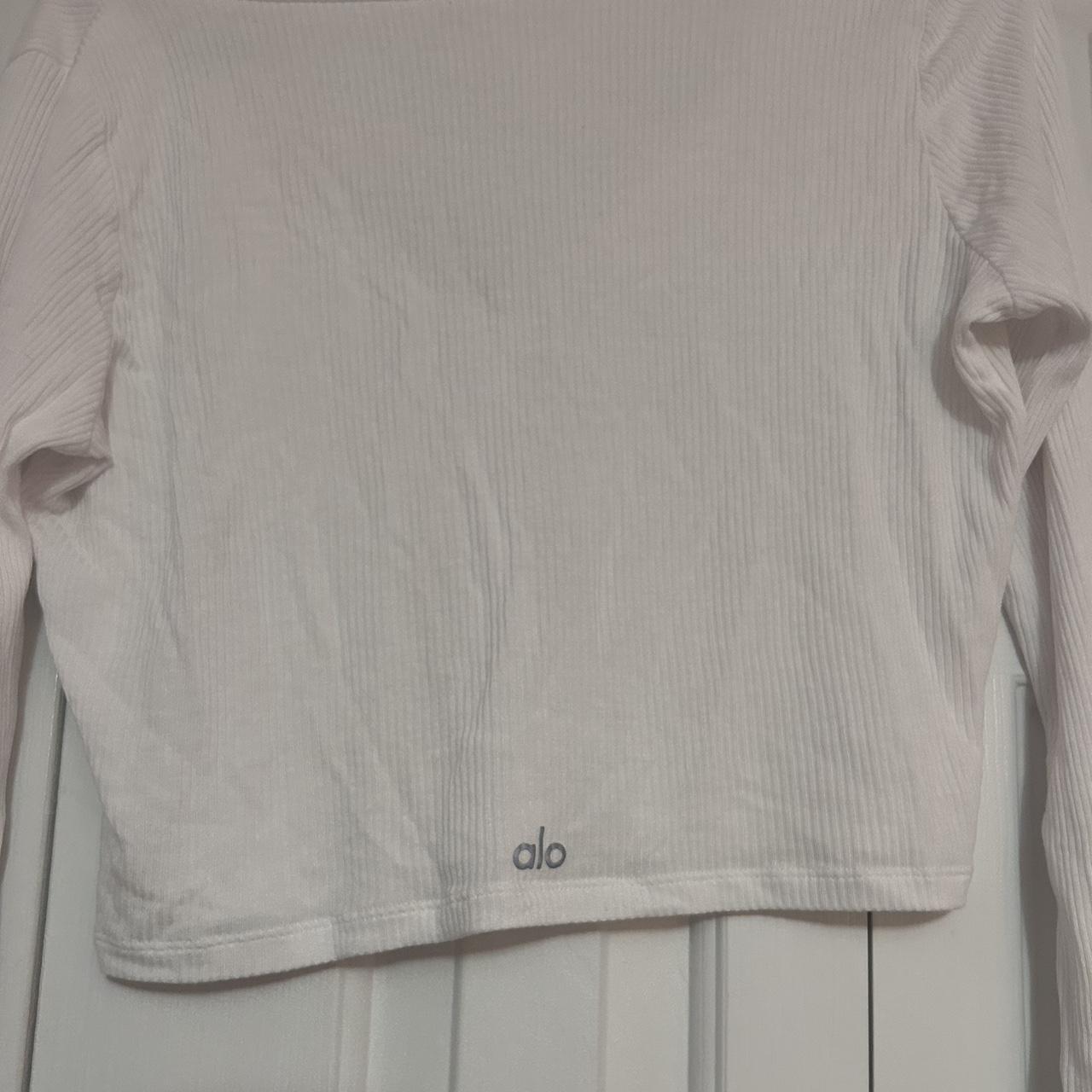 Super cute Alo cropped cardigan-top! 🌷 Wore this... - Depop