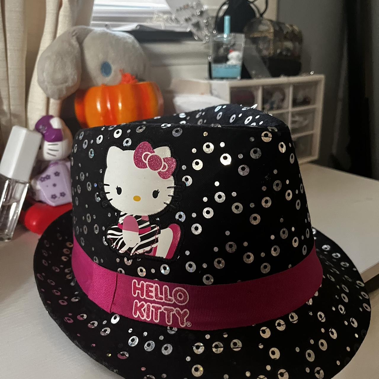 Hello kitty fedora hat - Depop