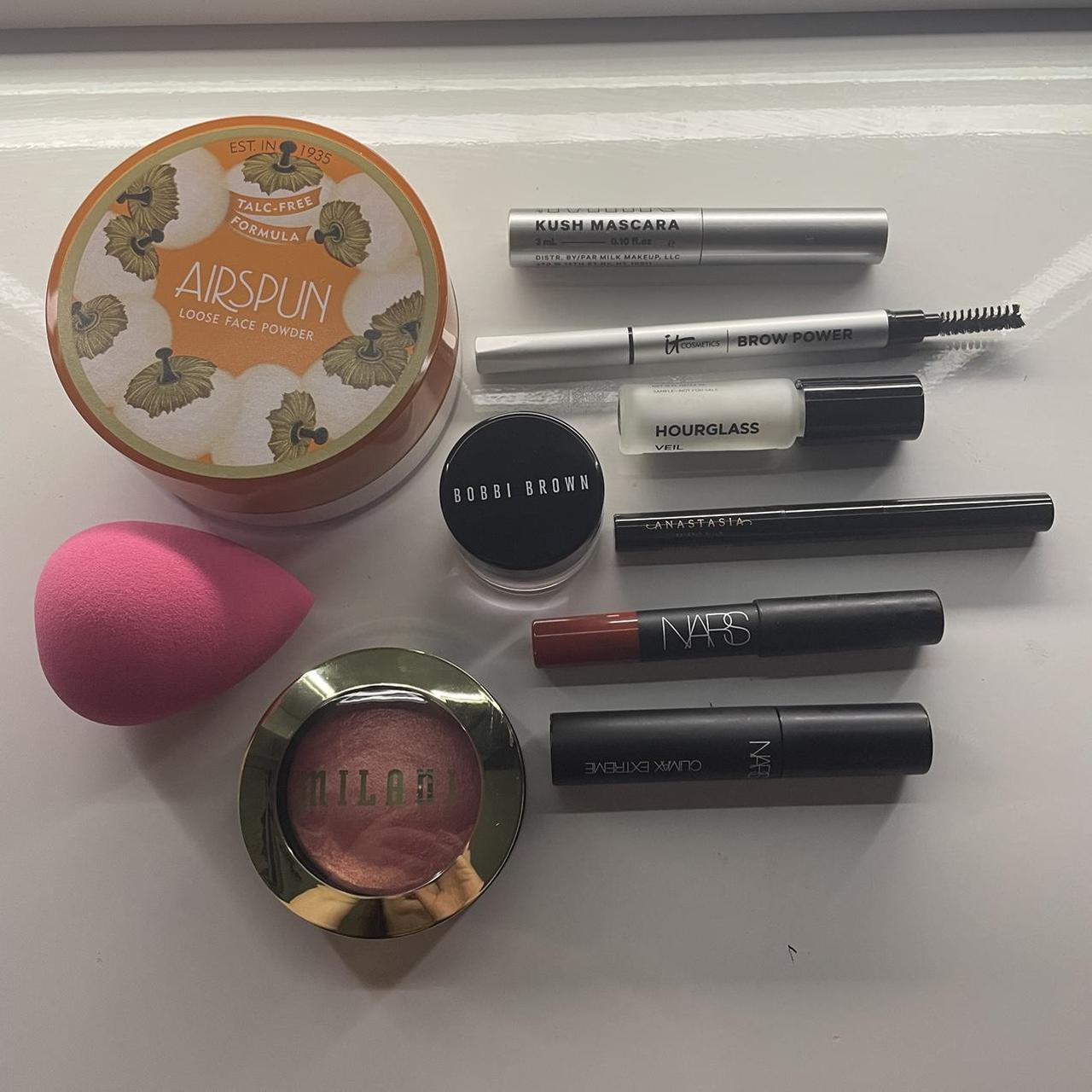 MAKEUP BUNDLE !!!! ALL COMES TOGETHER EVERYTHING... - Depop