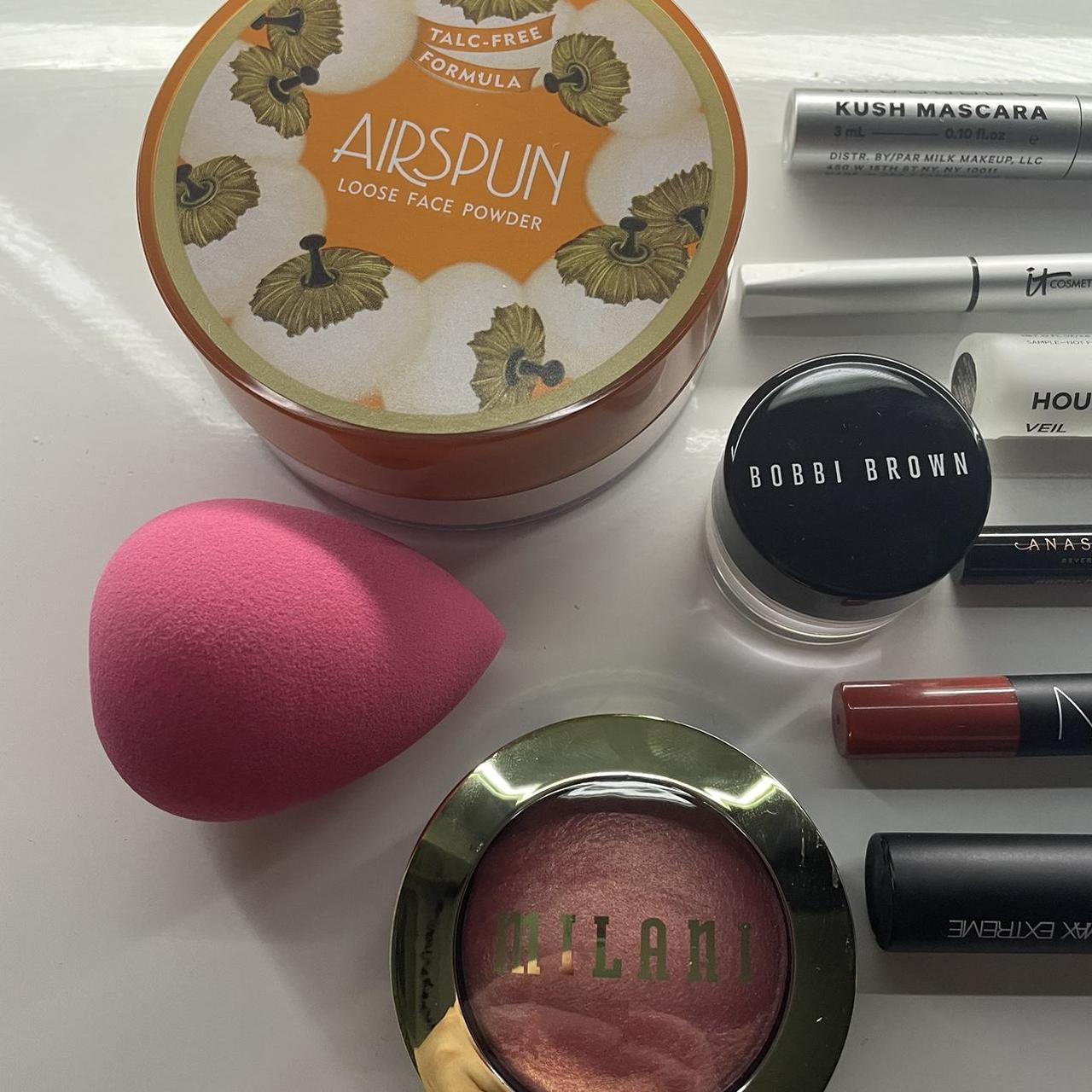 MAKEUP BUNDLE !!!! ALL COMES TOGETHER EVERYTHING... - Depop