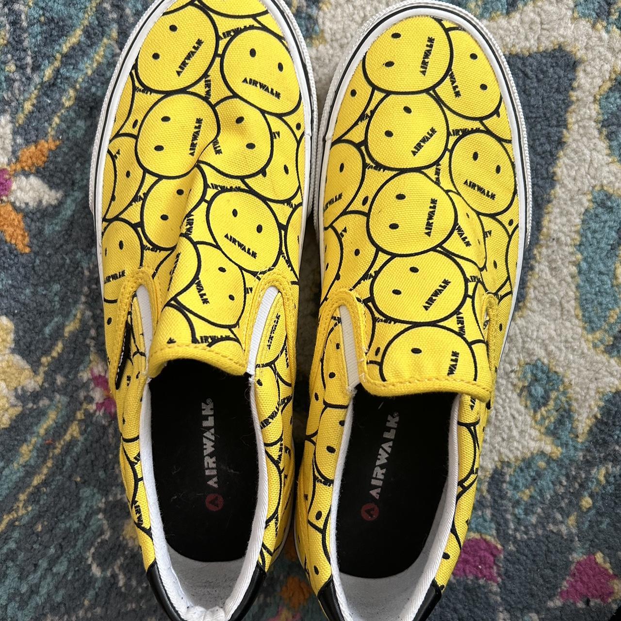 Airwalk smile slipon size 10 M only wore couples... - Depop