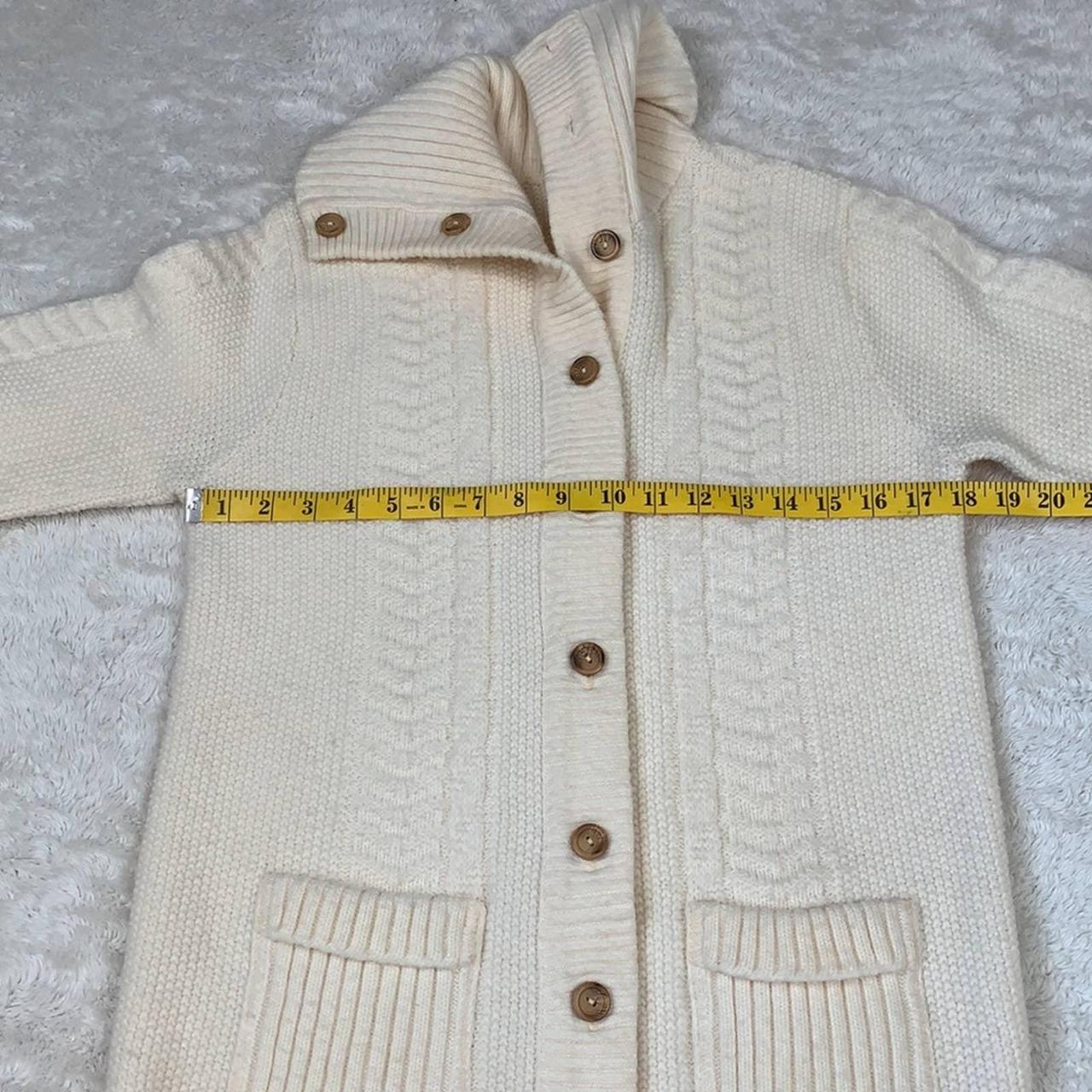 Women's Cream Cardigan | Depop