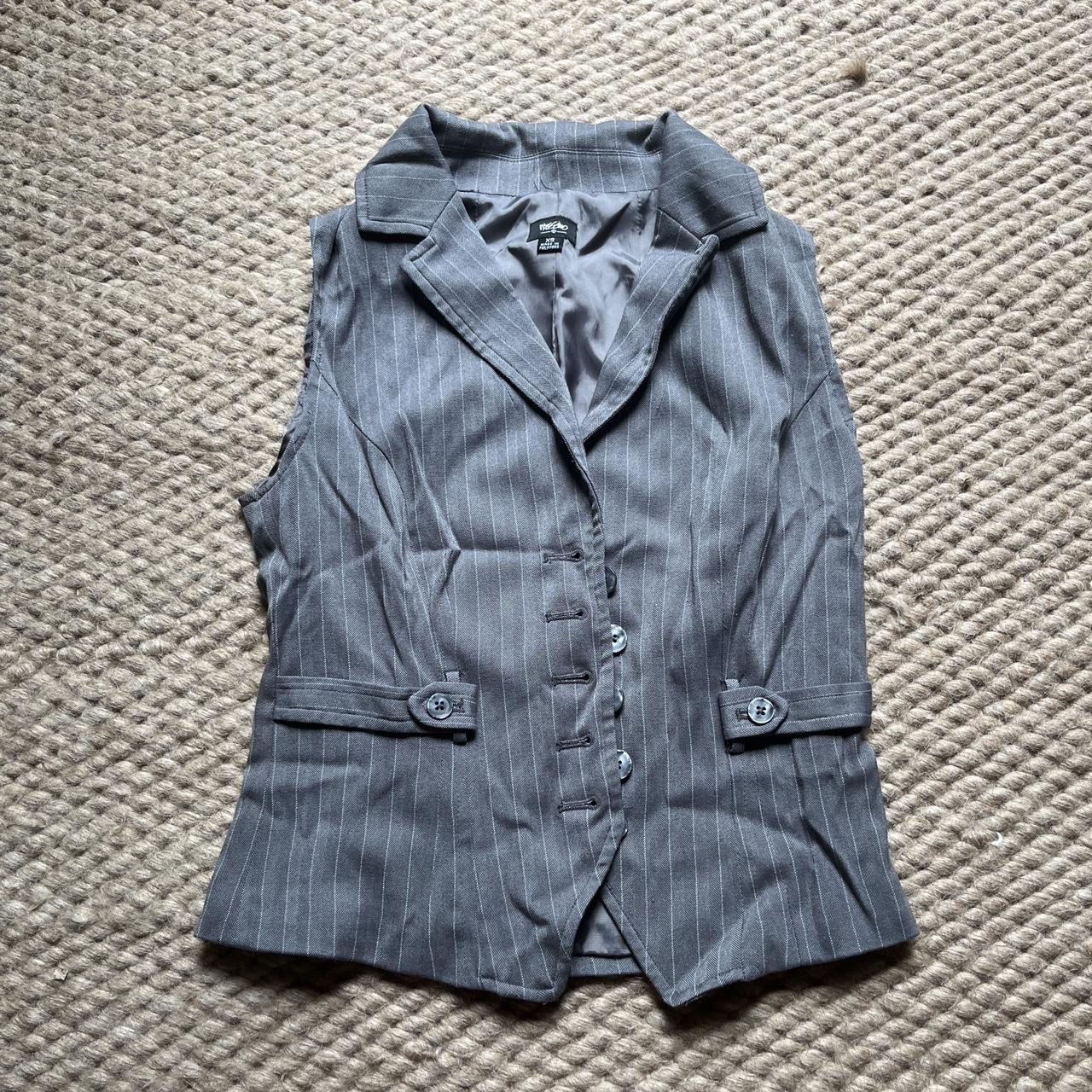Gray strip button up vest - Depop