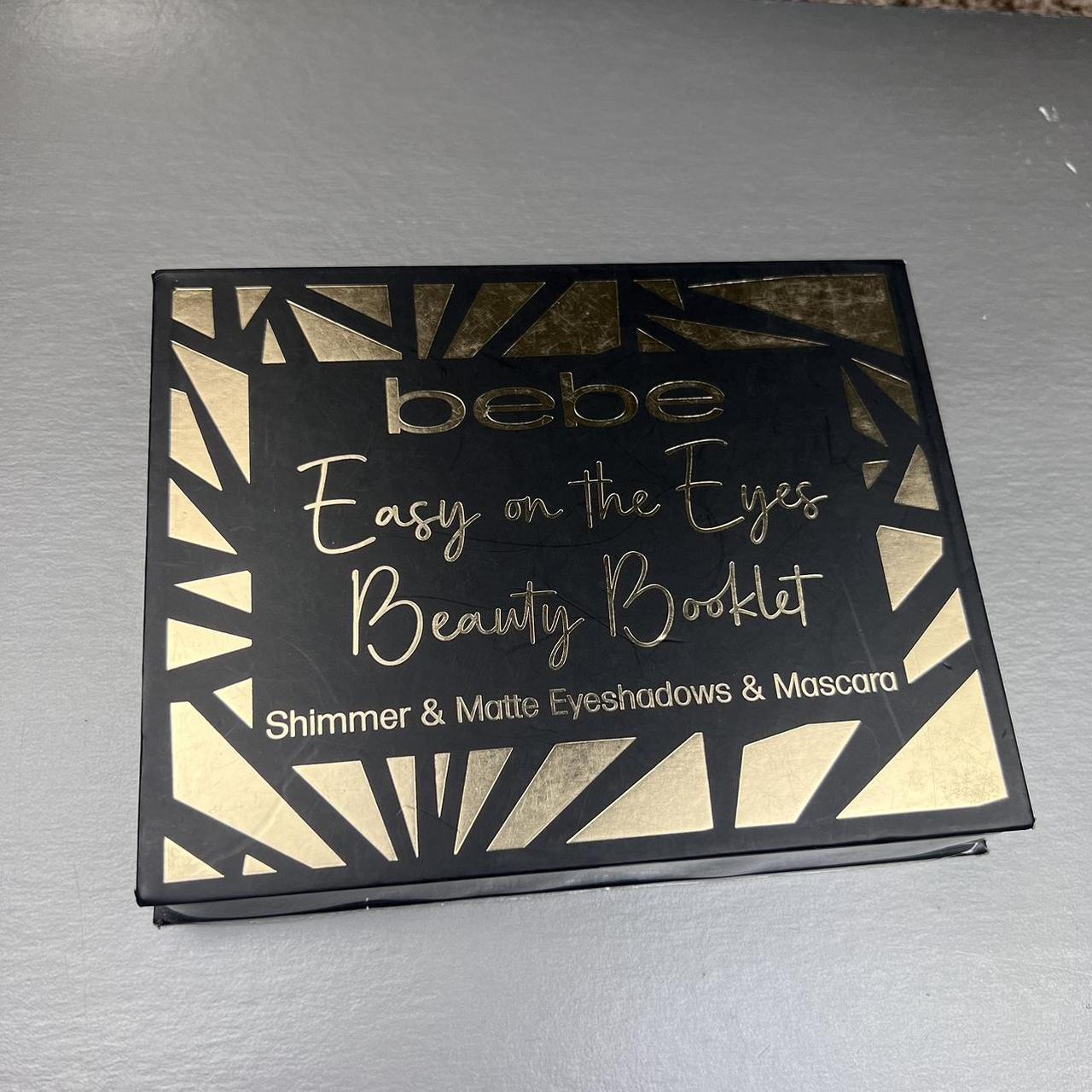 bebe eyeshadow palette with mascara never used - Depop