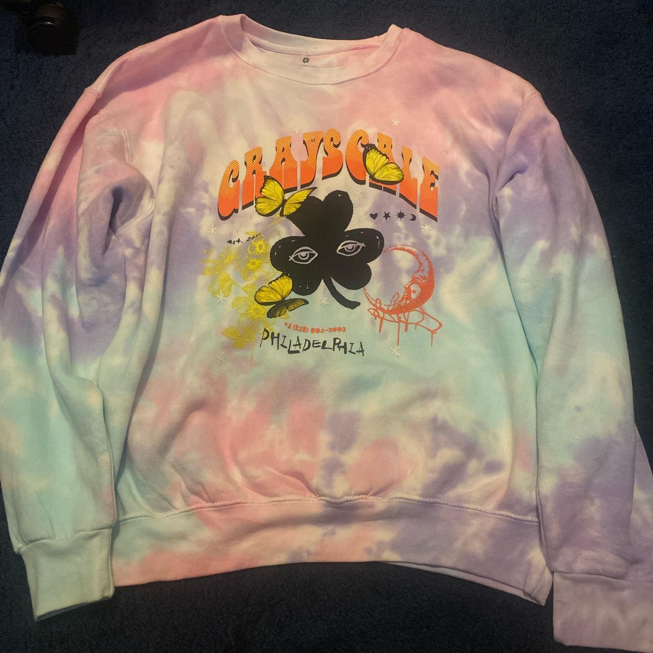 Grayscale 2022 Philadelphia Christmas Show Long... - Depop