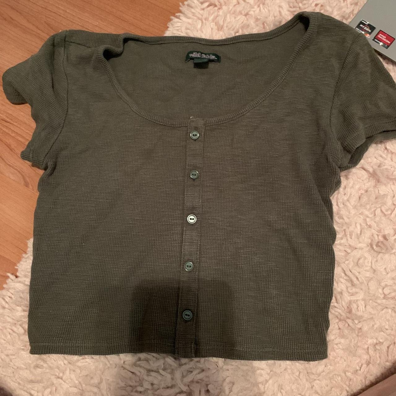 target green crop top i lovee this top it’s kinda... - Depop