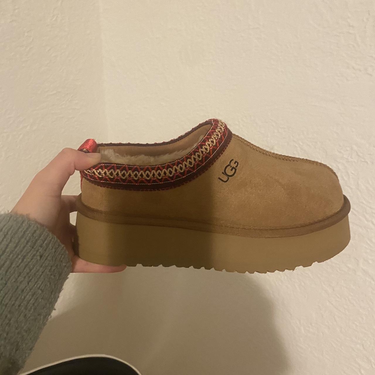 Ugh Tasman Platform Slippers Women’s size 6 never... - Depop