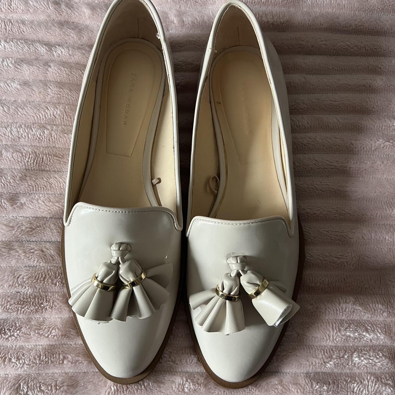 Zara Women's Cream Loafers | Depop