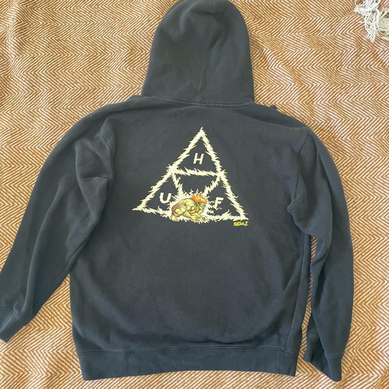 Huff x street fighter Hoodie Used good... - Depop