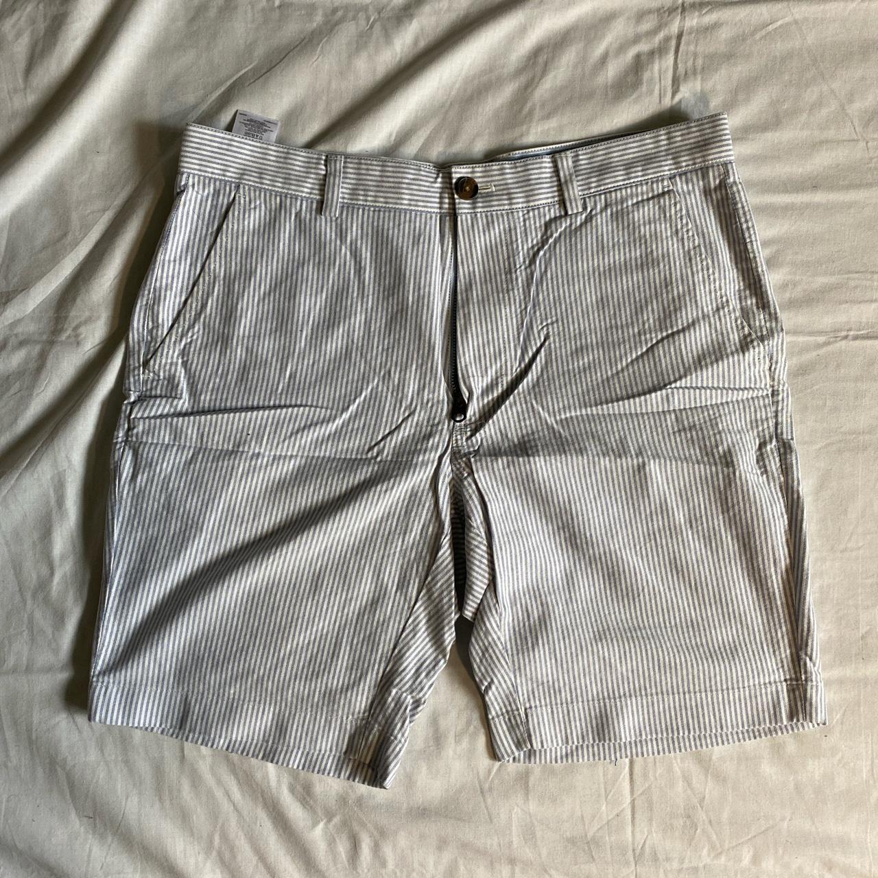 Brooks Brothers Men's White and Blue Shorts | Depop