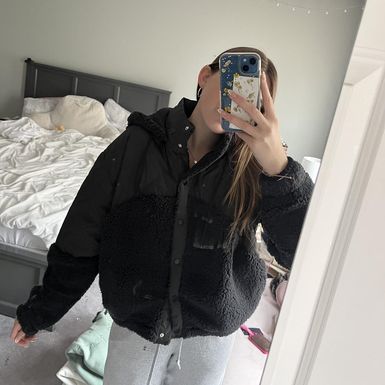 super cozy black sherpa from pacsun size small only... - Depop