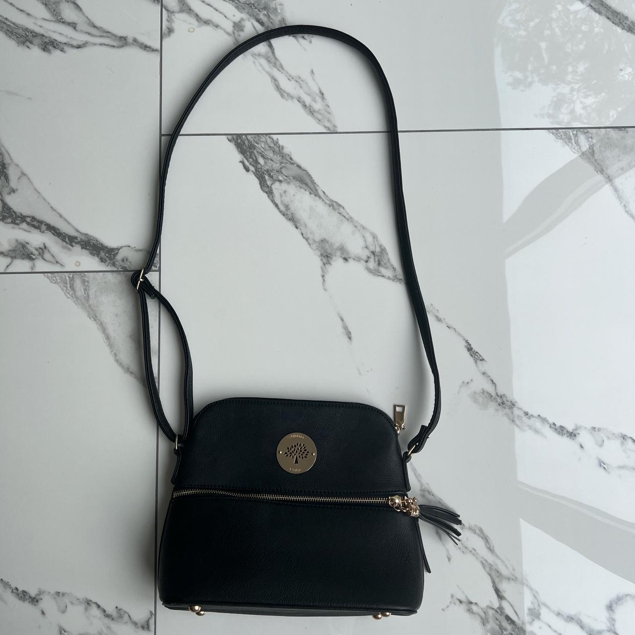 Cute black crossbody bag Used a few times still in... - Depop