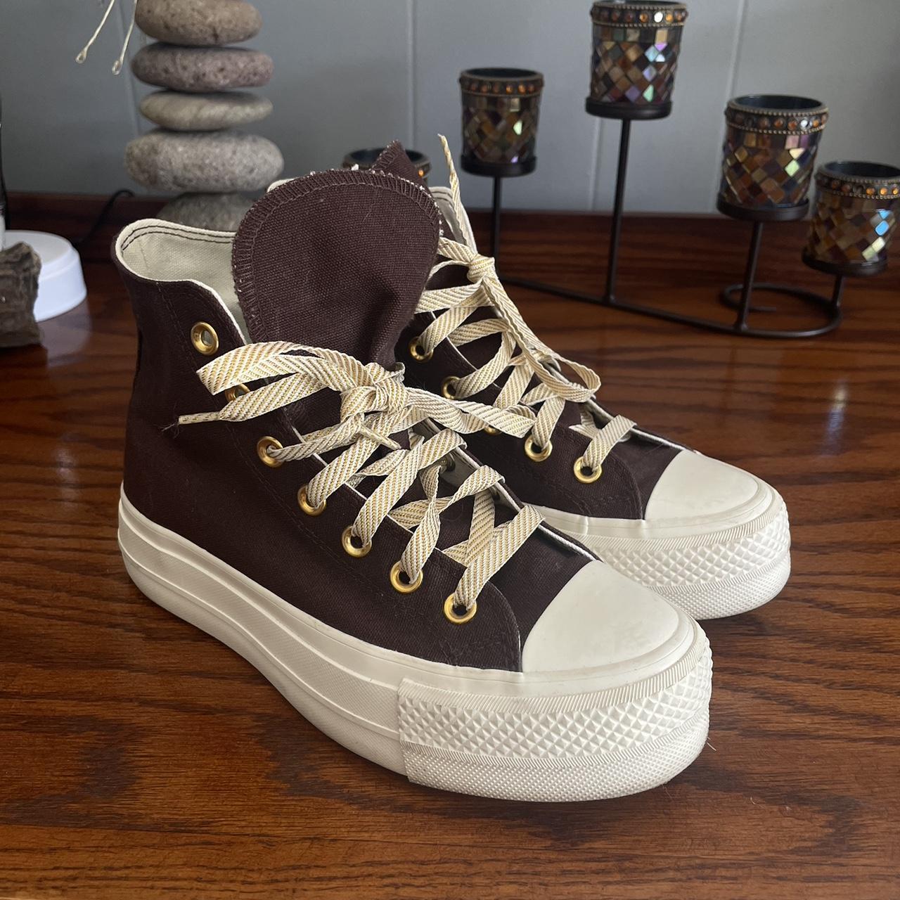 Converse Women's Brown and Gold Trainers | Depop