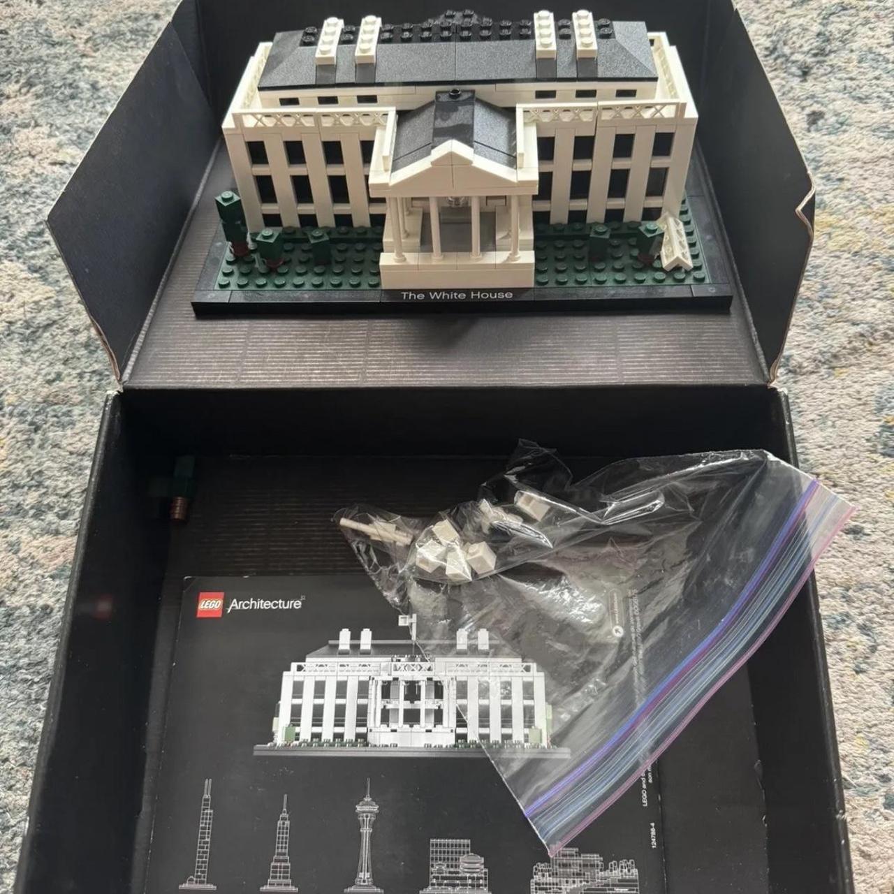 LEGO ARCHITECTURE: The White House (21006) Original... - Depop