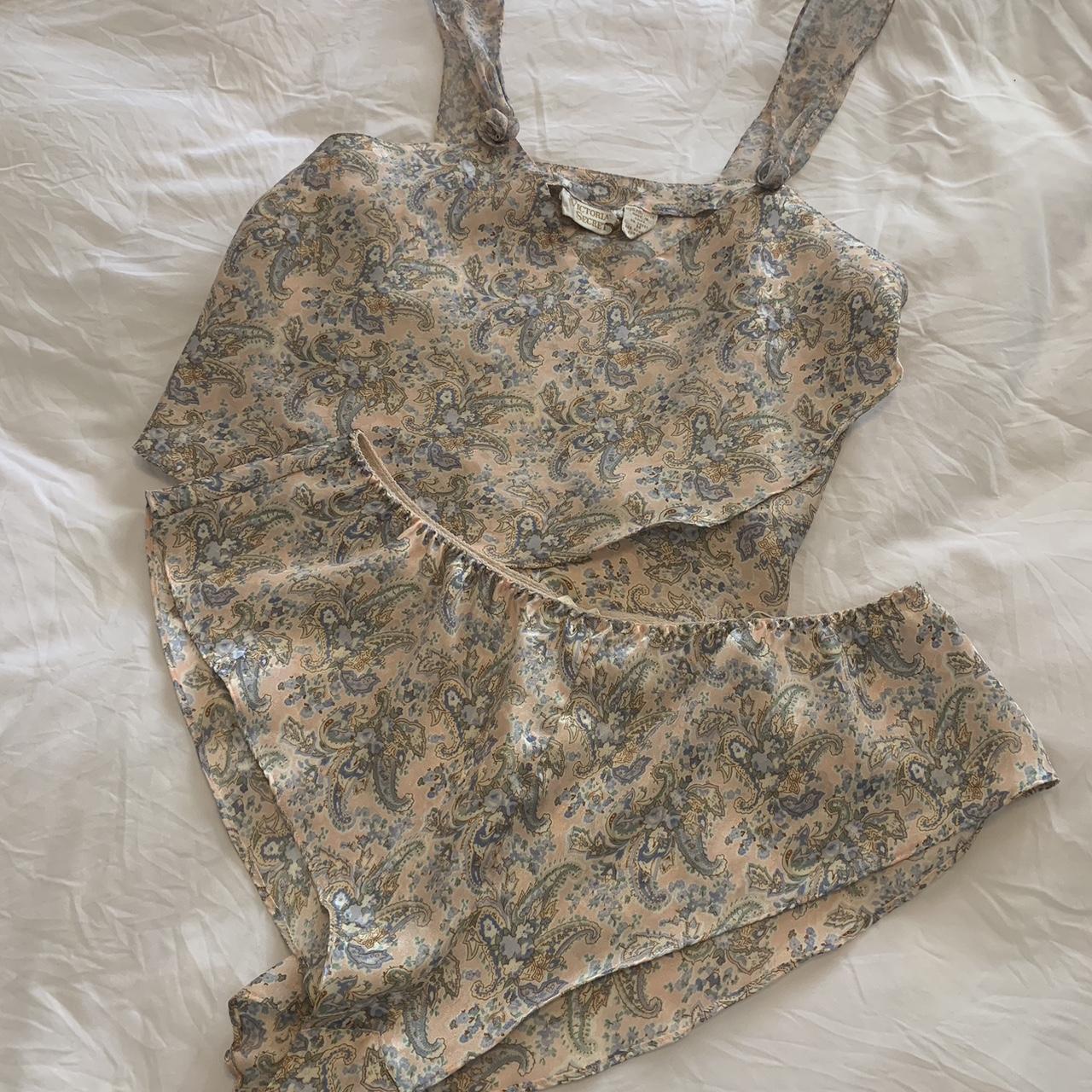 Vintage Victoria’s Secret PJ set! Super cute paisley... - Depop