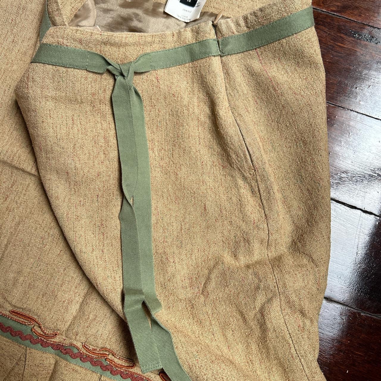 Old ‘Cue’ (Australian designer) 100% silk green and... - Depop