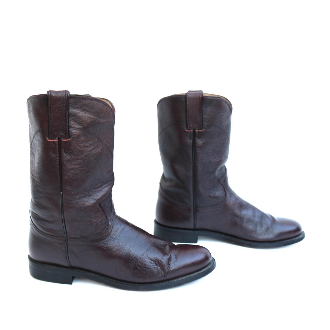 This is a pair of Justin Pecos red roper cowboy... - Depop