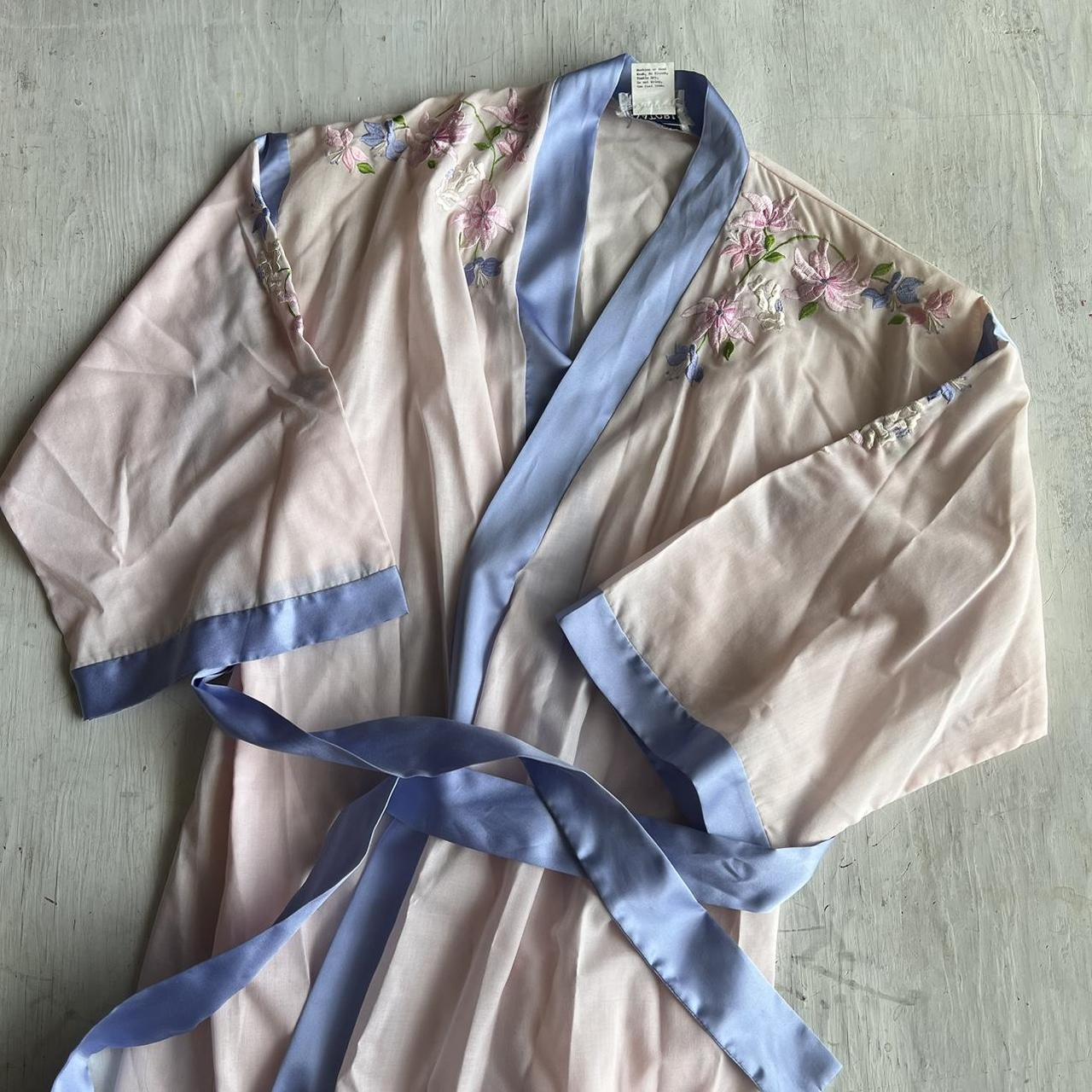 Natori Women's Pink and Purple Robe | Depop