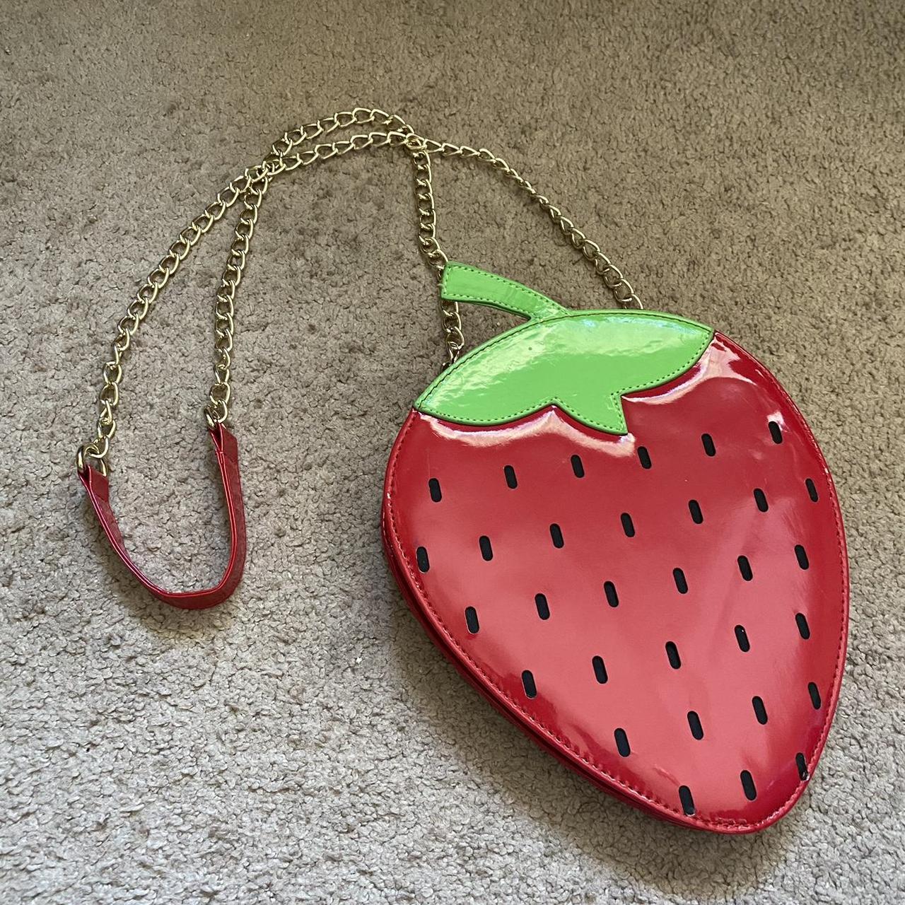 ModCloth Women's Green and Red Bag | Depop