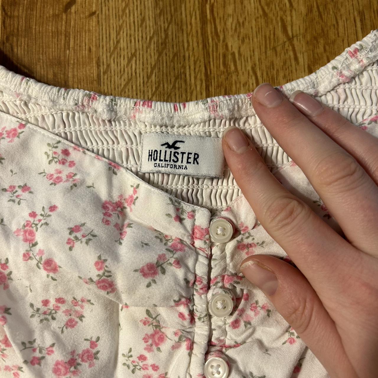 Holster floral pink and white crop top size large... - Depop