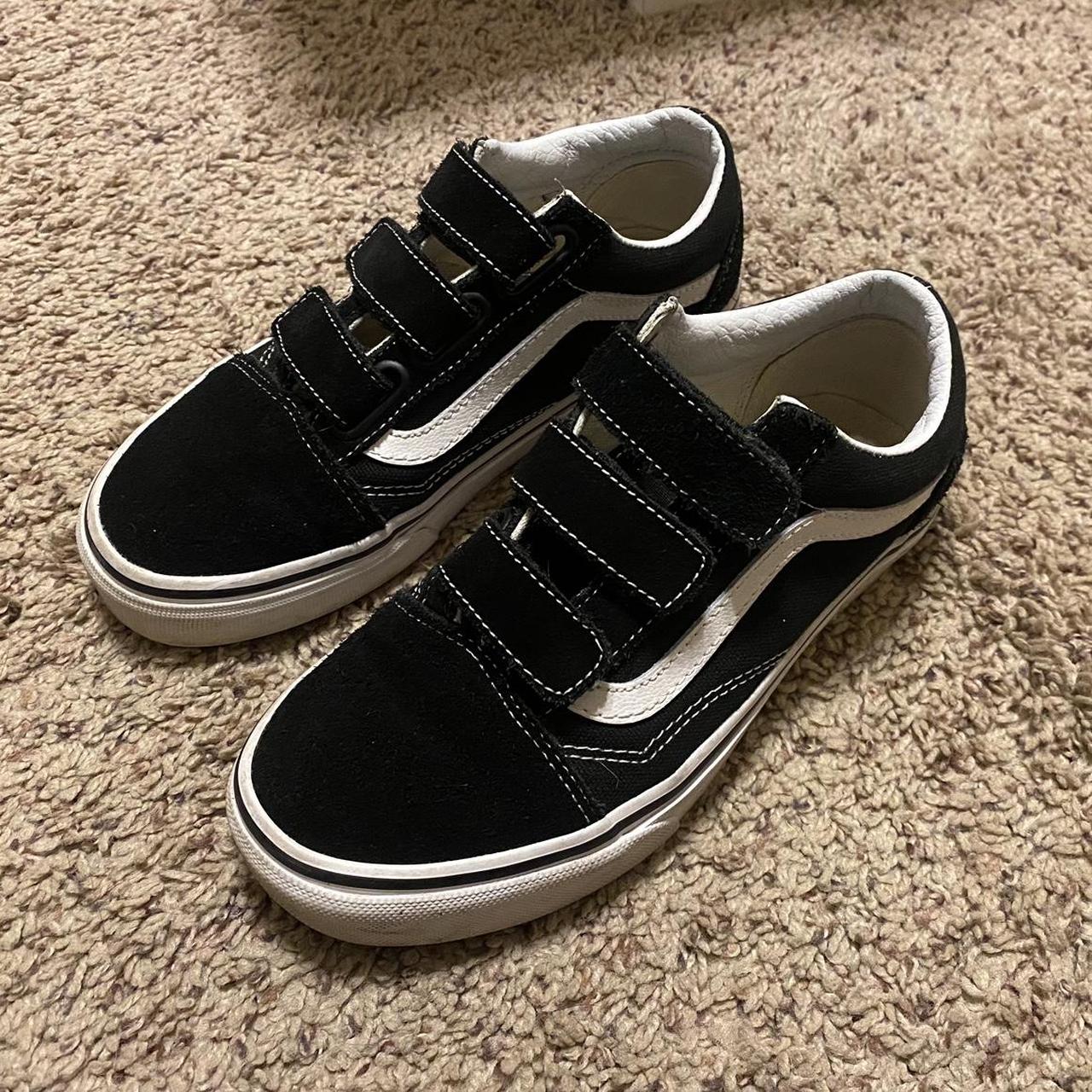 old skool classic 3 strap velcro vans! in good... - Depop