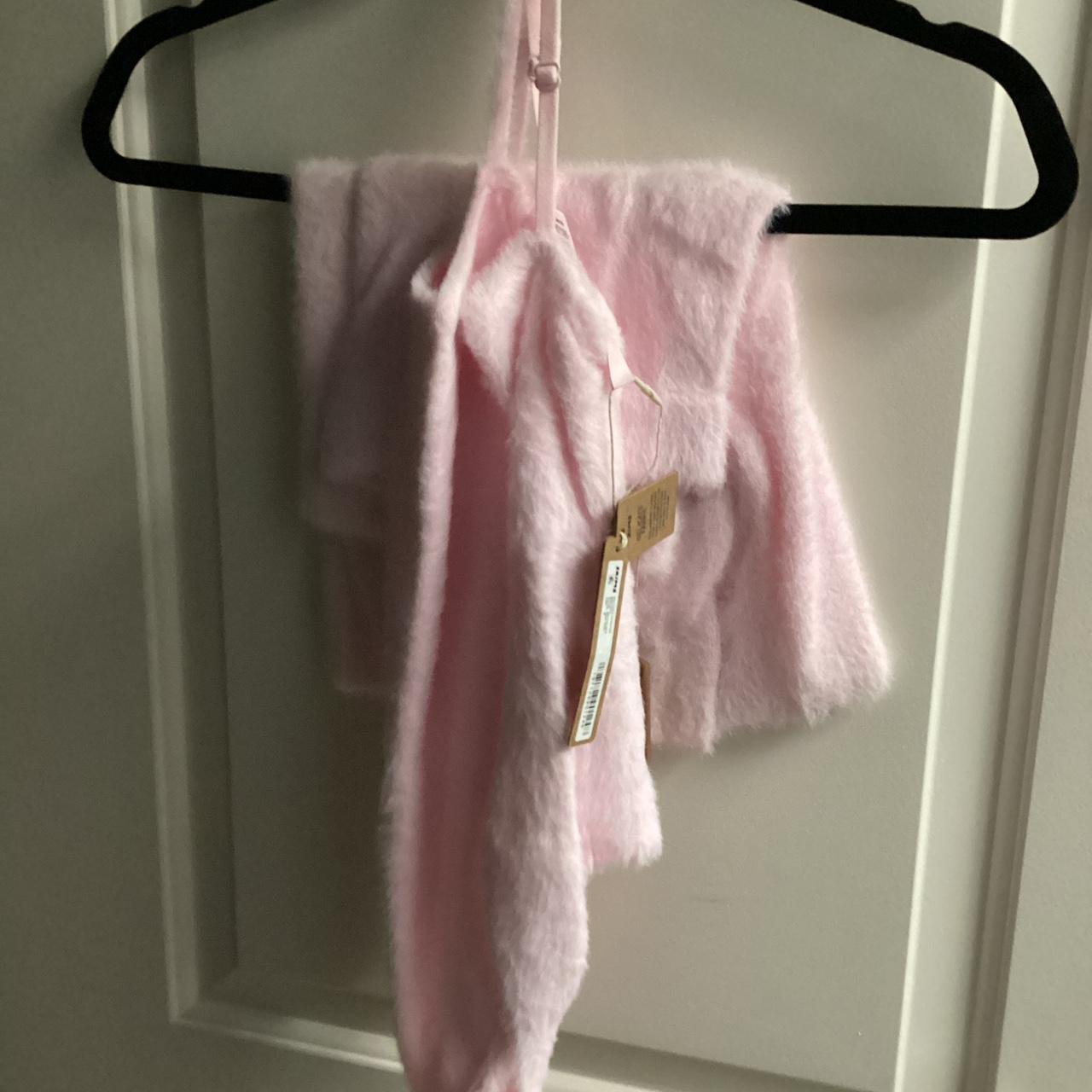 Skims fuzzy knit shorts pink NWT M - Depop