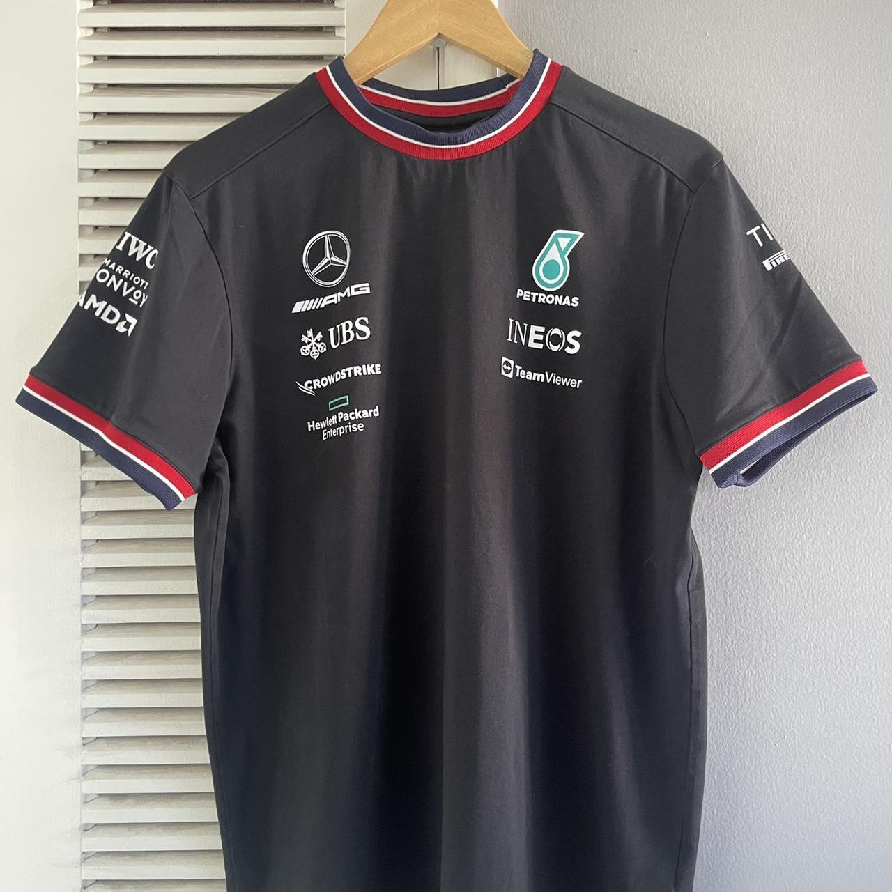 FORMULA 1 AMG PETRONAS MERCEDES BENZ RACING... - Depop