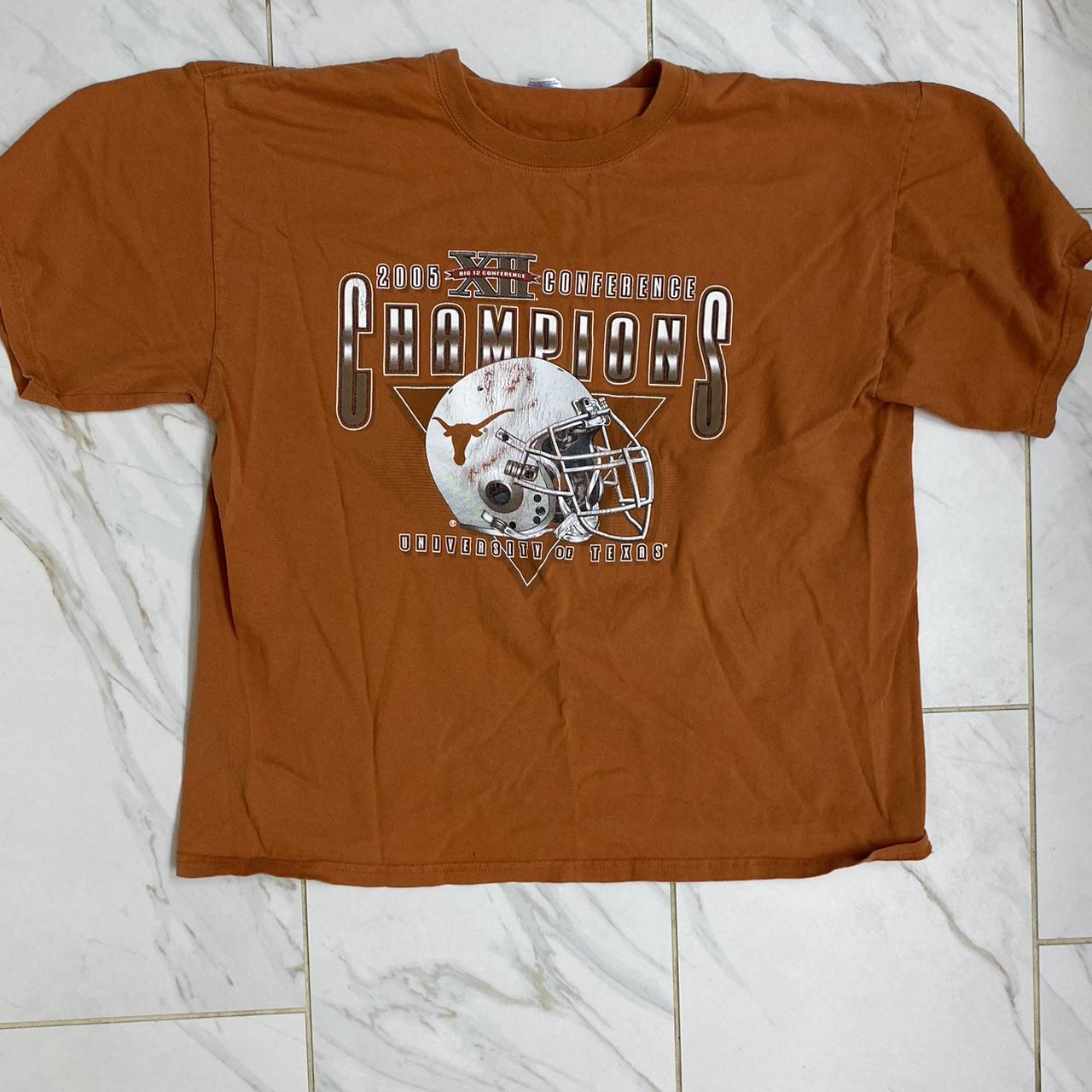 Vintage 2005 UT Austin Football... - Depop