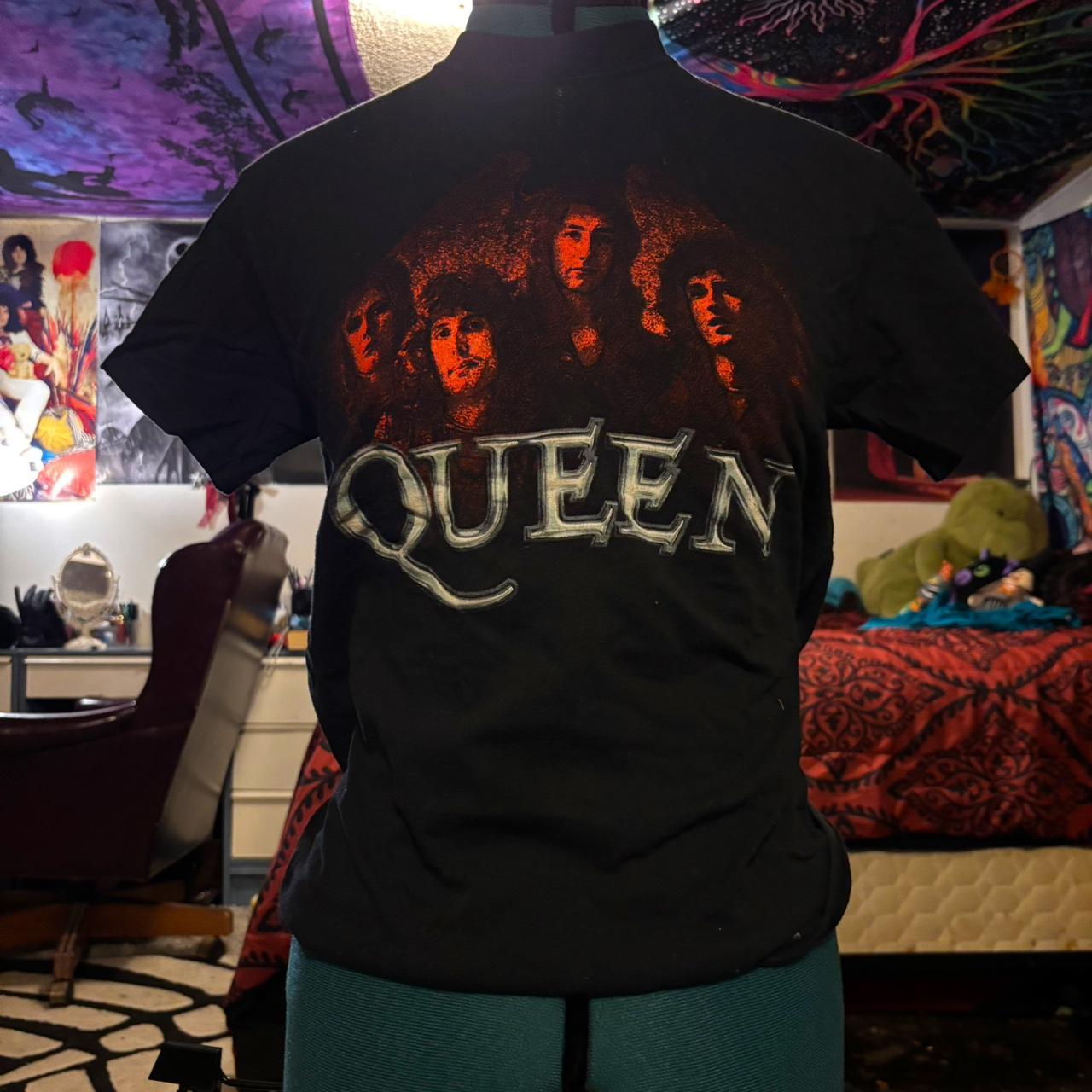 QUEEN OFFICIAL Black Queen band tee #rockband... | Depop