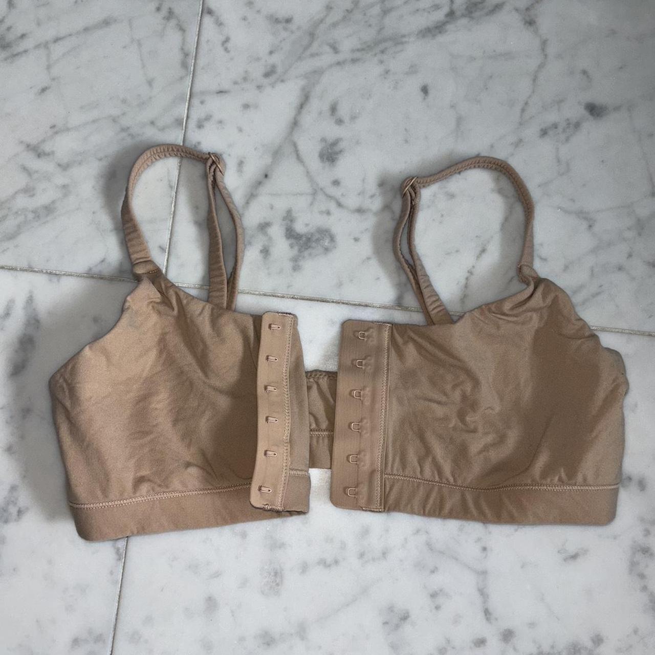 Skims ‘Fits Everybody’ adaptive scoop bralette Hook... - Depop